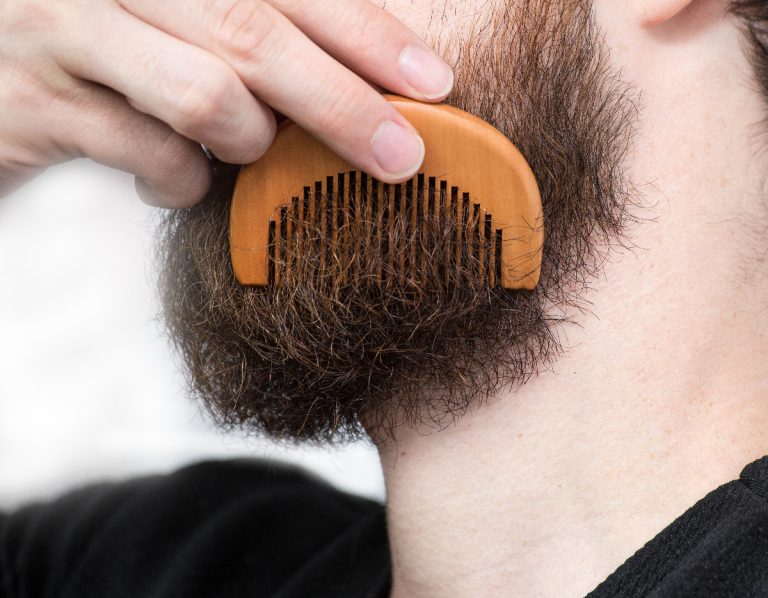 Beard combs in comparison - The best 5 for perfect beard care